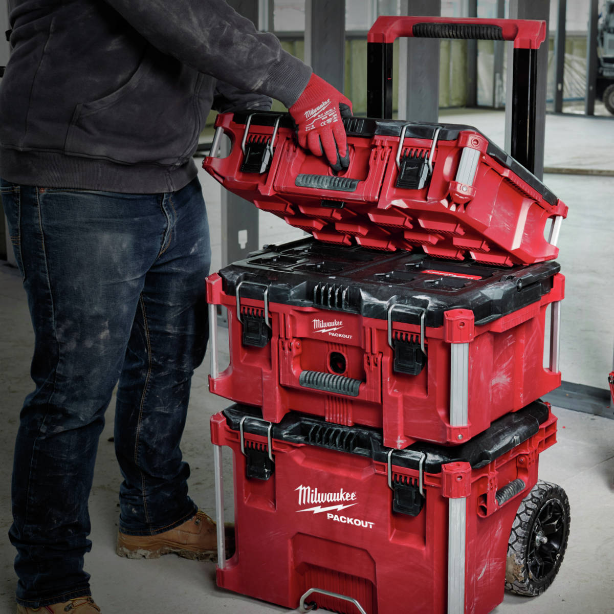 Milwaukee 48-22-8426 PACKOUT Rolling Tool Box | CPO Milwaukee Milwaukee 48-22-8426 PACKOUT Rolling Tool Box | CPO Milwaukee